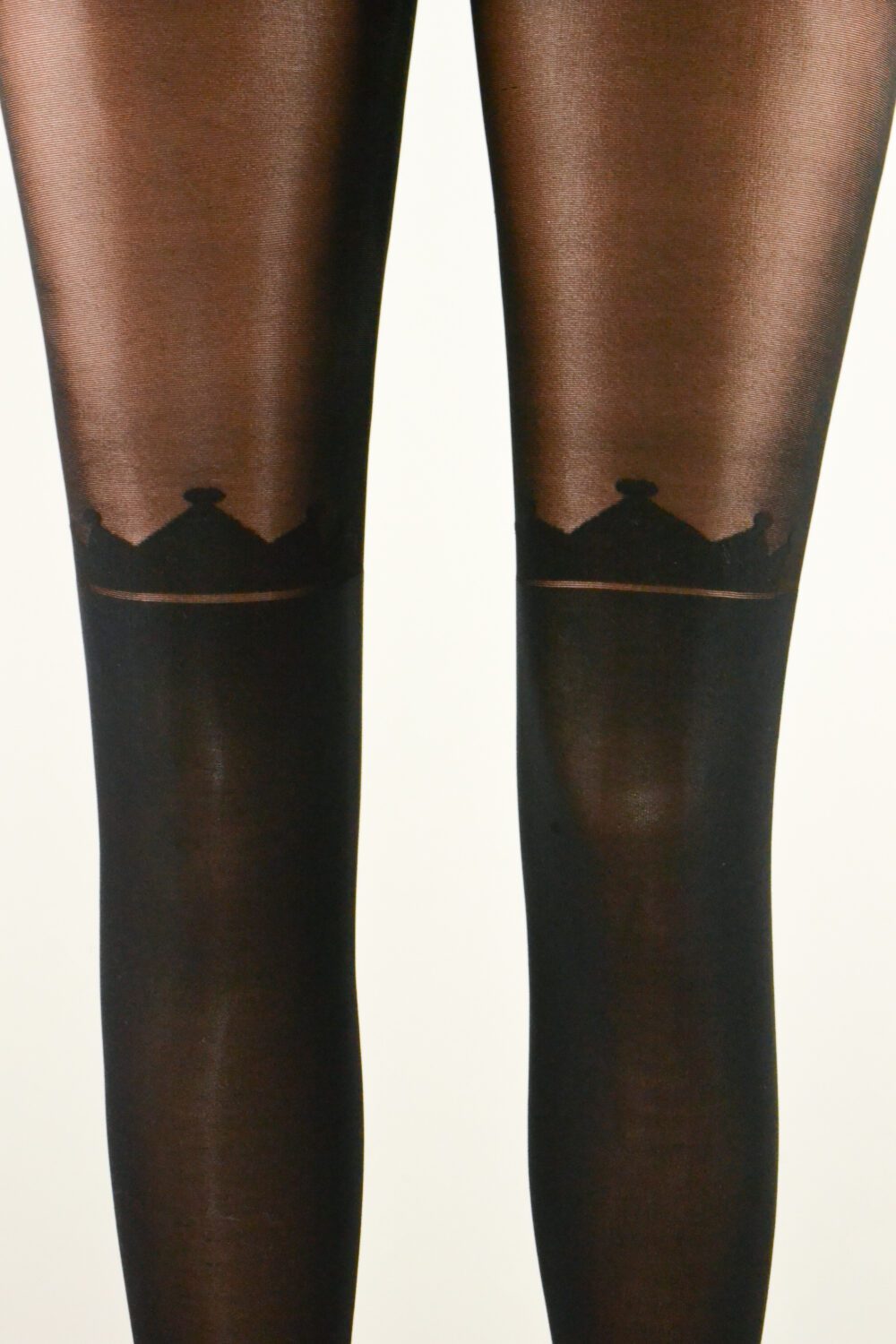 Dresuri cu model Crown - Lucy Dan